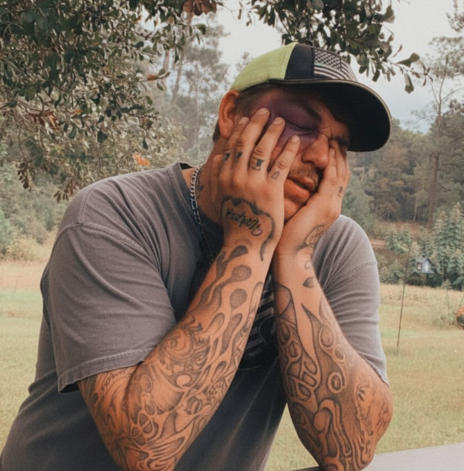 Terrible Karma! Darrin Kitchens Becomes the Victim in a Violent Clash ...
